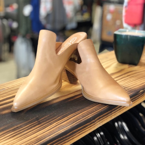 Sbicca | Shoes | Sbicca Mulah Leather Mule | Poshmark